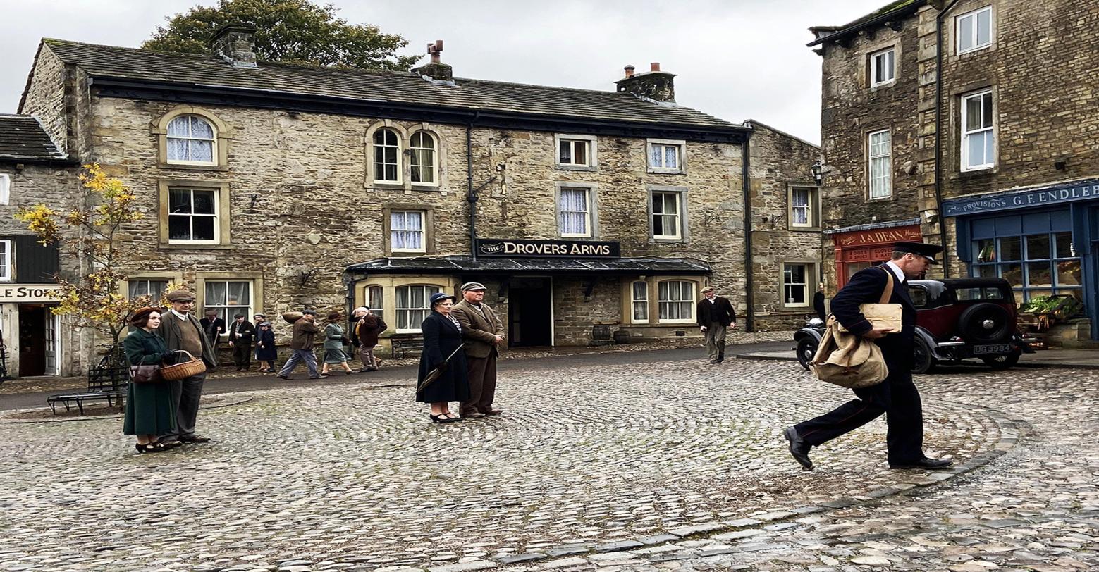 Tours International - All Creatures Great and Small Group Tour