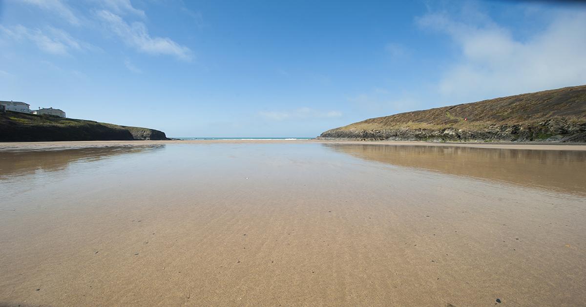 Tours International - Poldark Group Tour - beaches, mines and moors